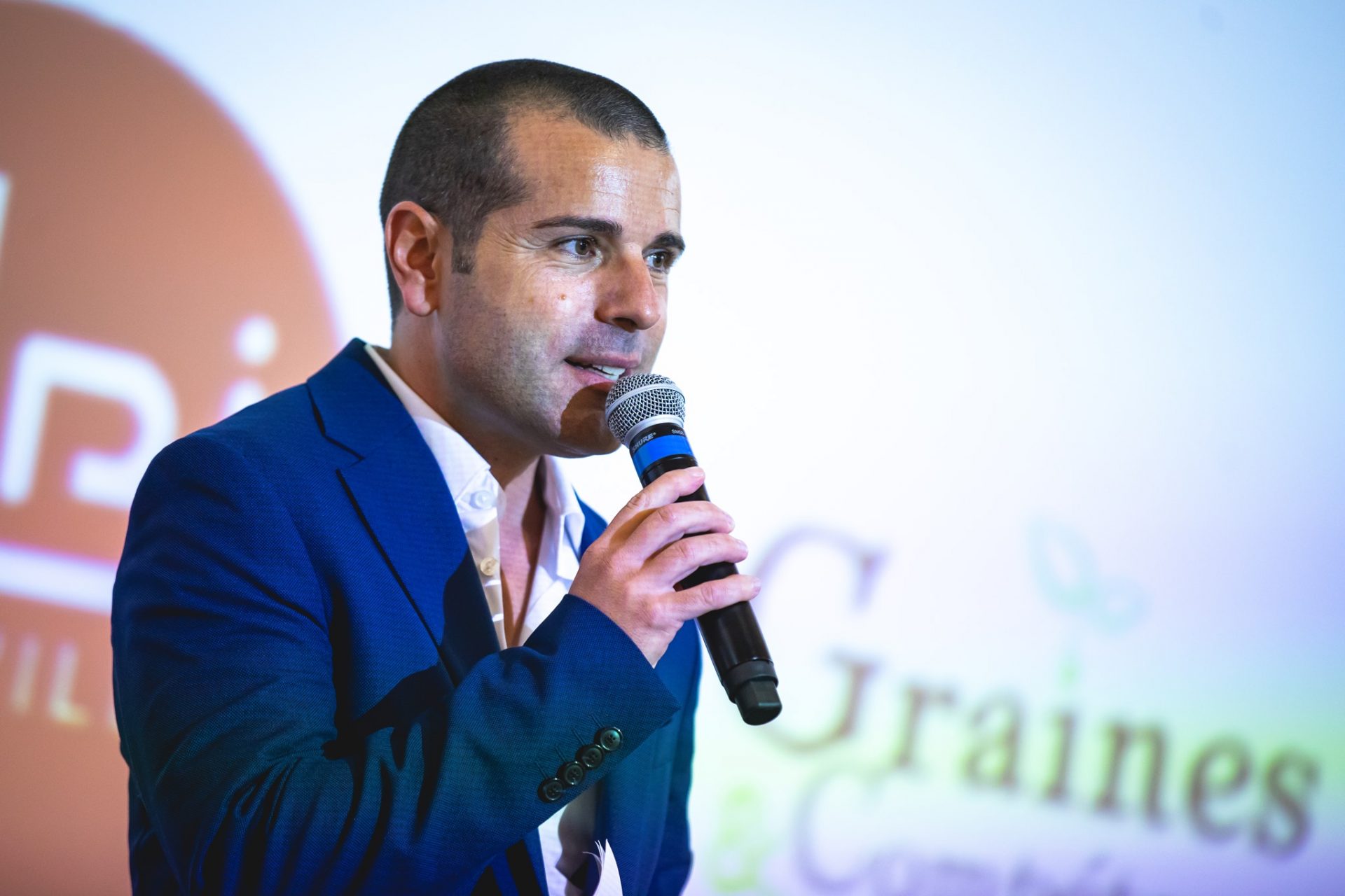 Animateur micro, speaker radio, présentateur événementiel